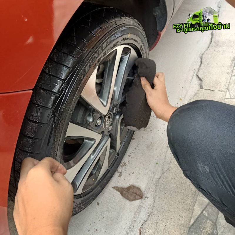 Ezy Fit จำหน่ายยางรถยนต์ Dunlop LM705 พร้อมบริการเปลี่ยนยางนอกสถานที่ รถ Toyota Sienta